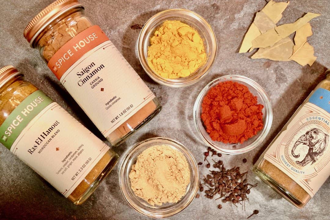 Maximizing Nutrients: Dried Vs Fresh Herbs Guide - Using Herbs & Spices